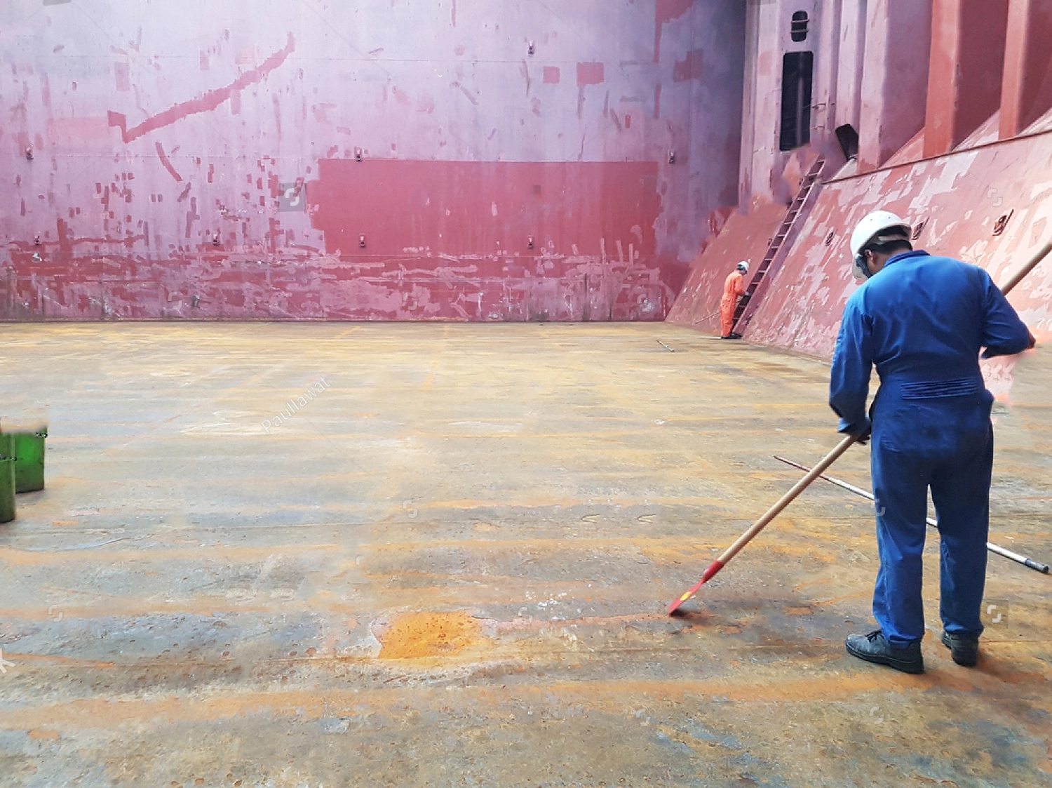 Clear Waters - Soluções em Limpeza de Navios